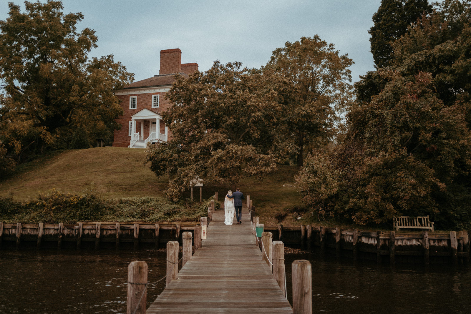 17 Best Maryland Wedding Venues for Moody & Unique Styles