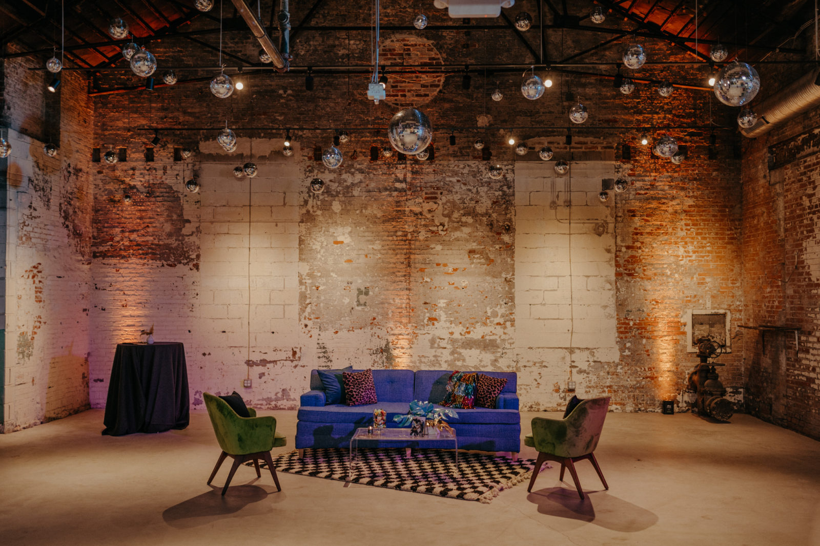 17 Best Maryland Wedding Venues for Moody & Unique Styles